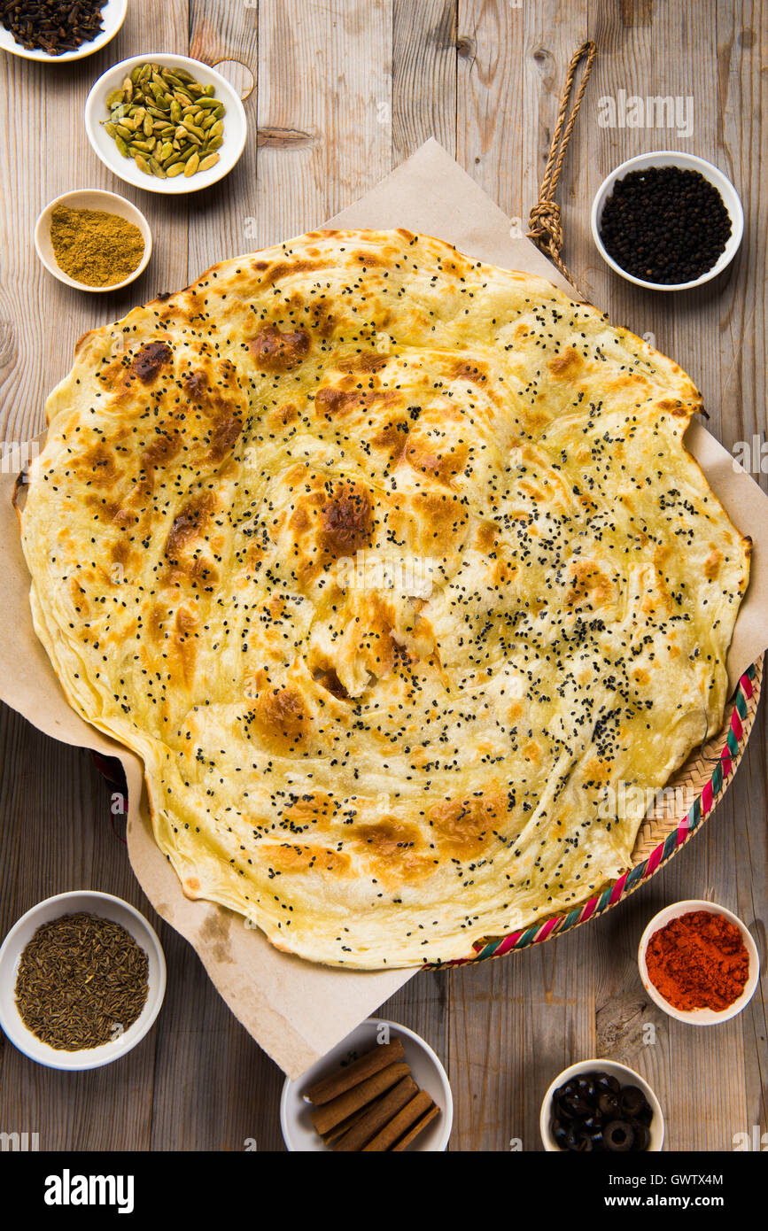 Yemeni flatbread hi-res stock photography and images - Alamy