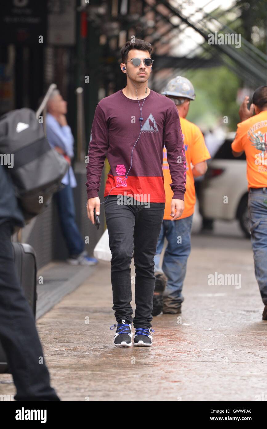 Joe Jonas out and about in Soho Featuring: Joe Jonas Where: Manhattan ...
