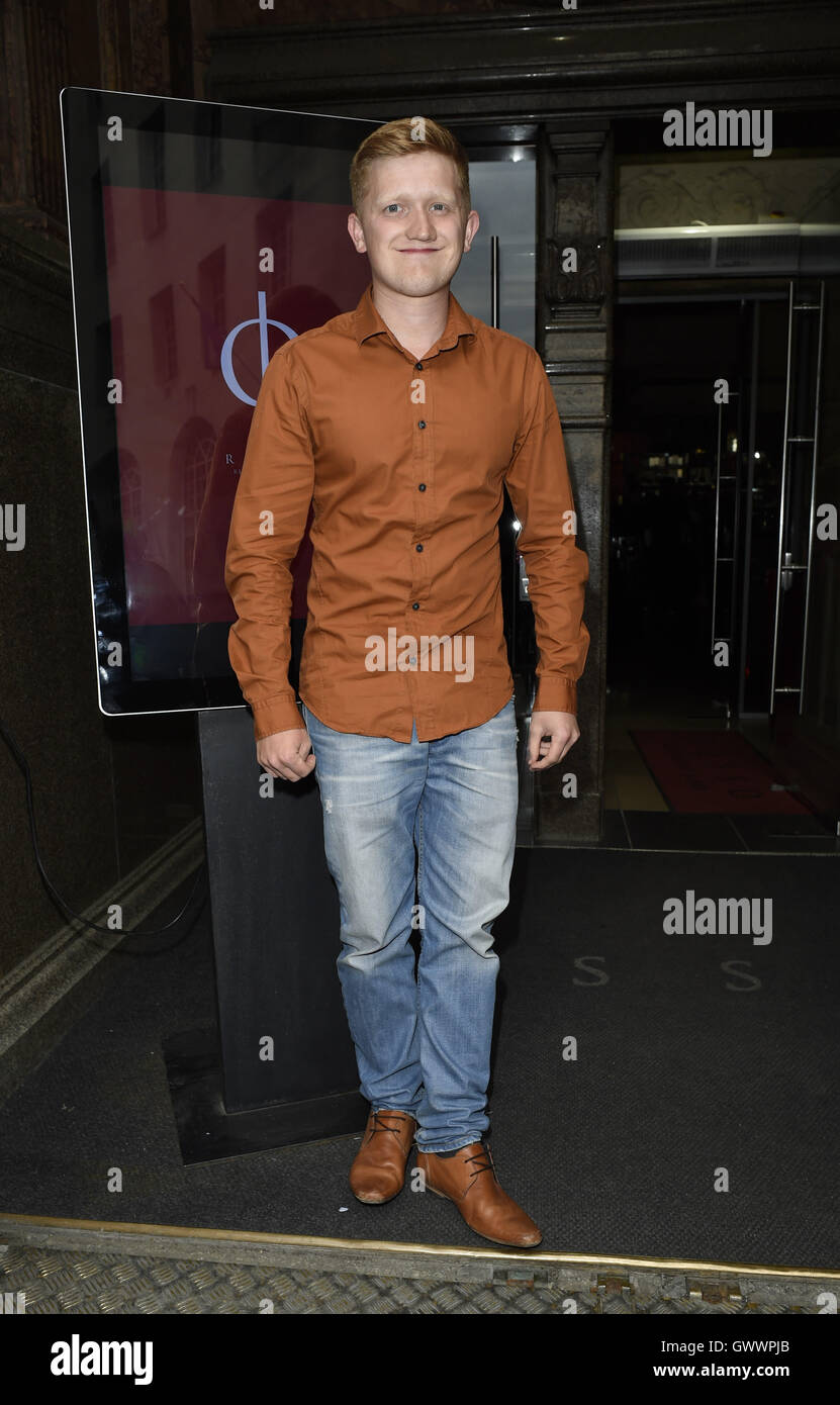 Guests arrive at Coronation Street star Ryan Thomas' leaving party at ...