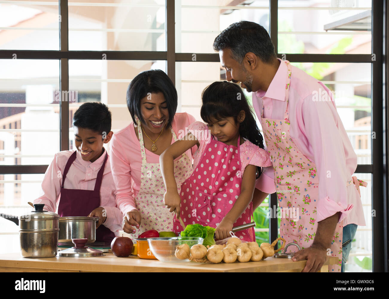 Mother and child nutrition india hi-res stock photography and images ...