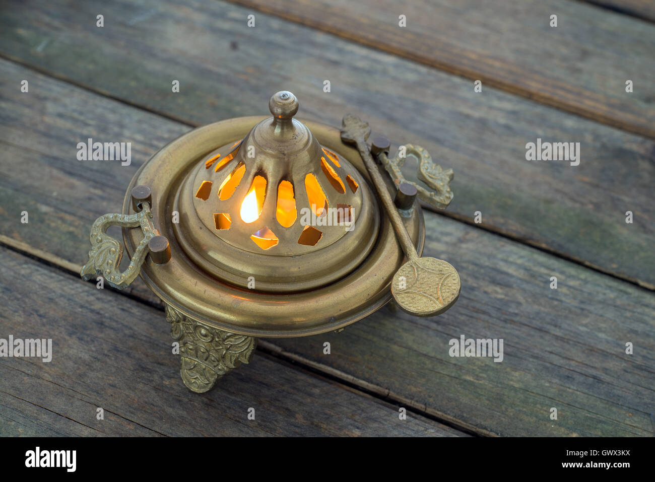 Hot bronze hi-res stock photography and images - Alamy