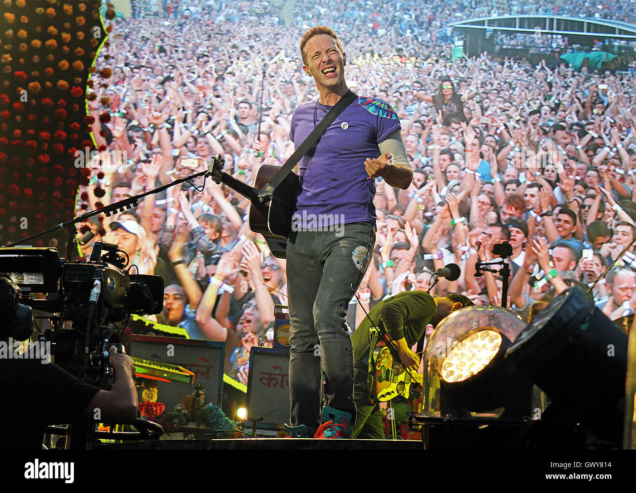 Coldplay perform at Manchester's Etihad Stadium Featuring: Coldplay ...