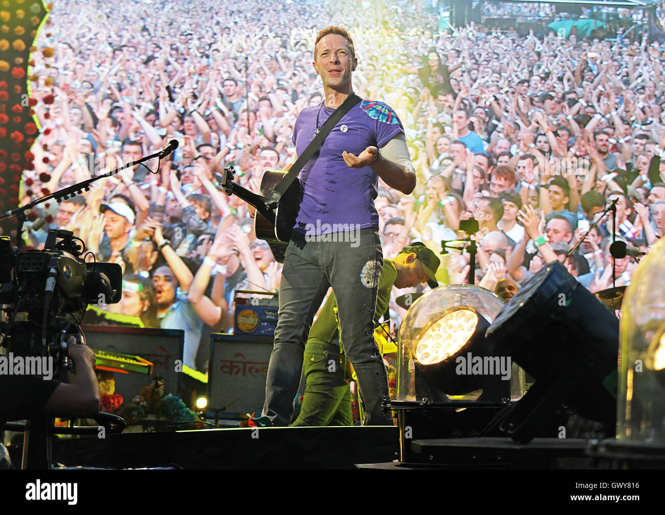 Coldplay perform at Manchester's Etihad Stadium Featuring: Coldplay ...