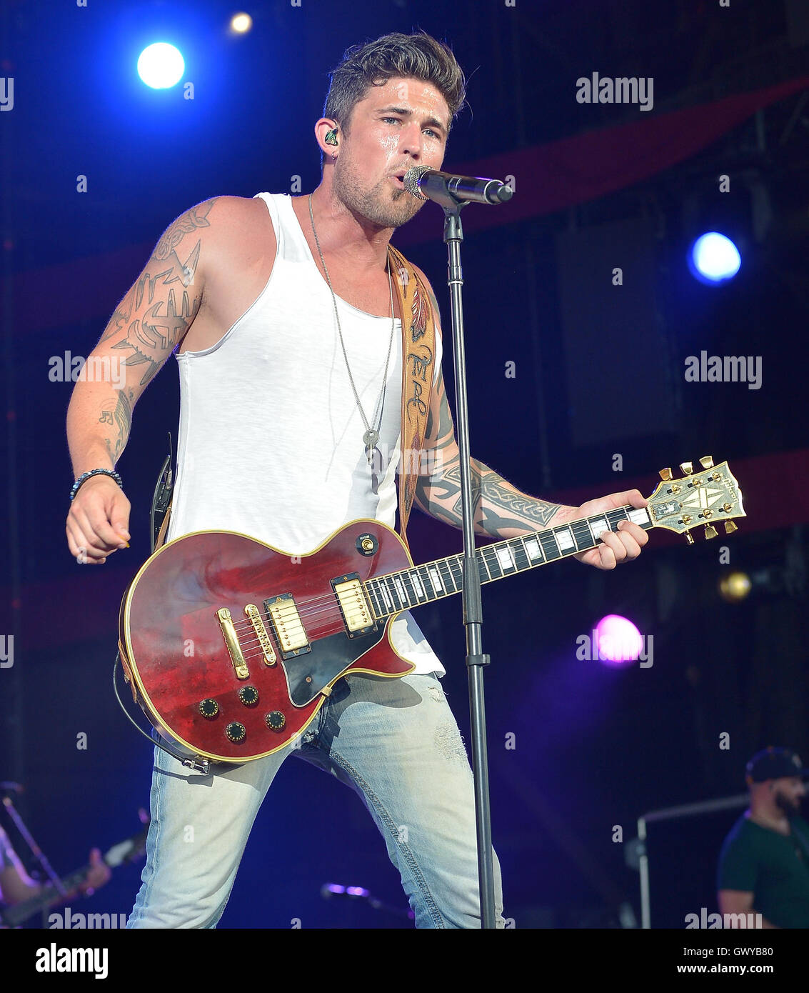 Darius Rucker's Good For A Good Time Tour at Perfect Vodka Amphitheatre ...