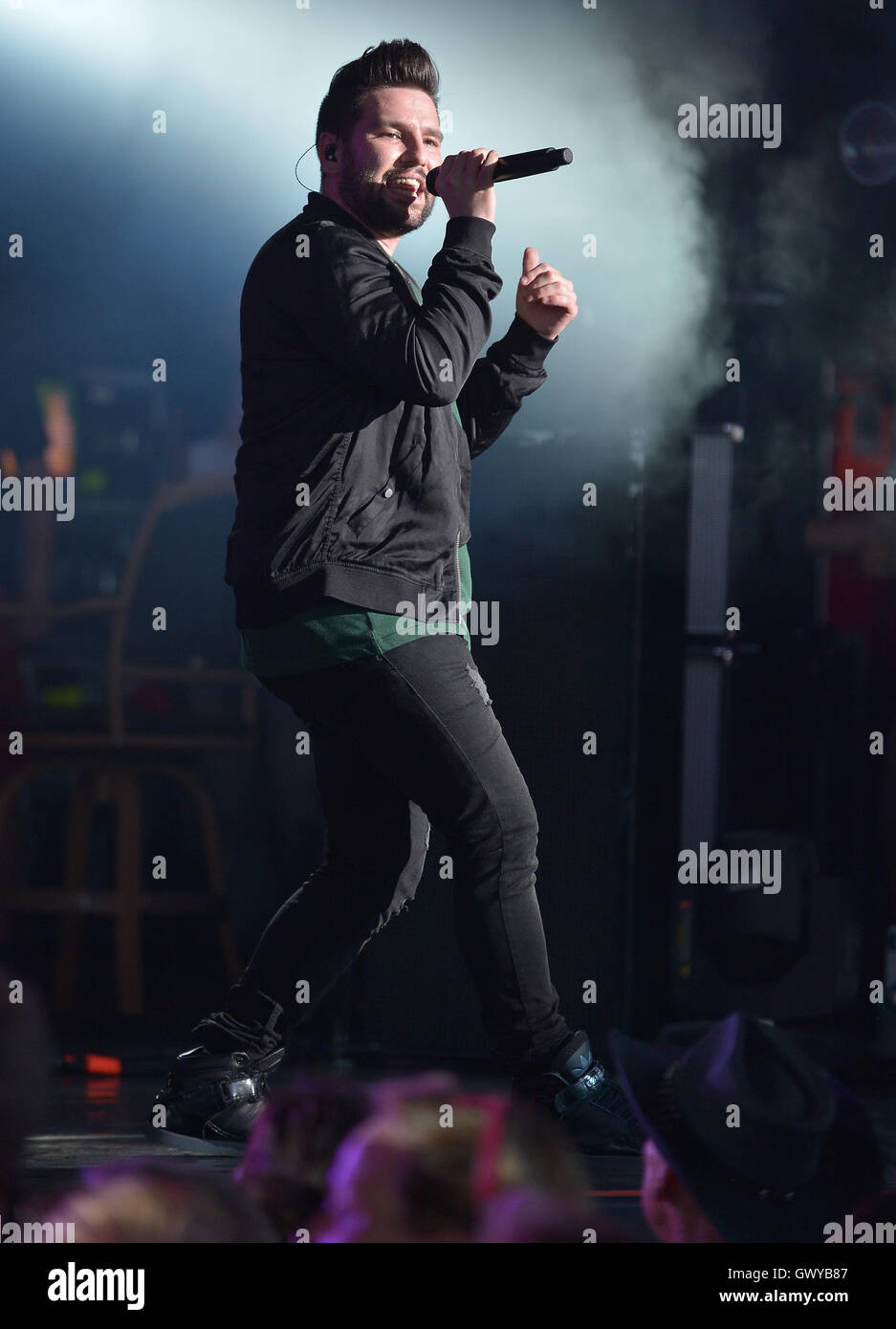 Darius Rucker's Good For A Good Time Tour at Perfect Vodka Amphitheatre ...