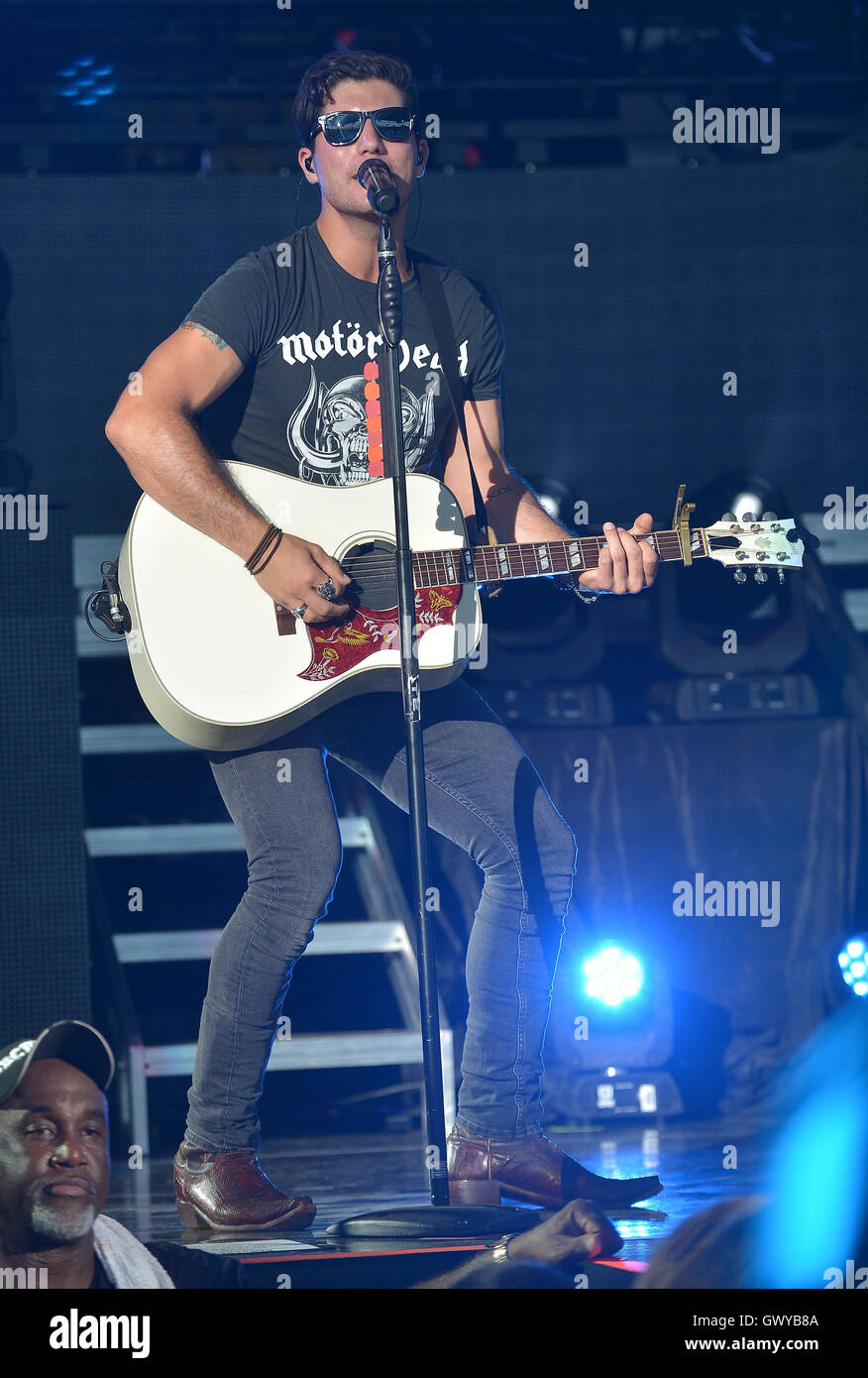 Darius Rucker's Good For A Good Time Tour at Perfect Vodka Amphitheatre ...