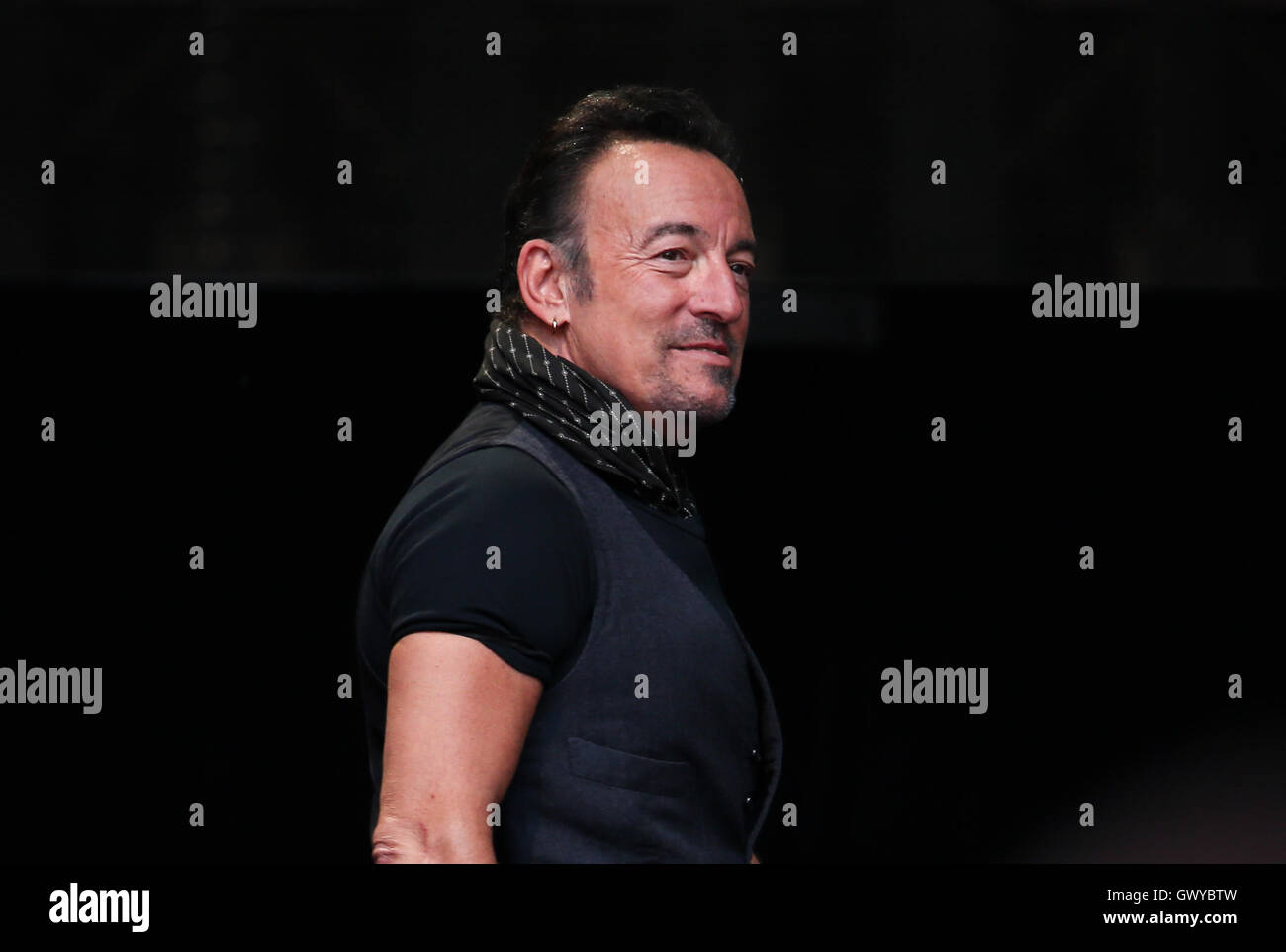 Bruce Springsteen and the E Street Band perform at Wembley Stadium ...