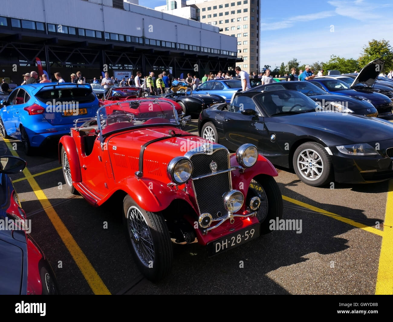 Singer Le Mans Special Speed High Resolution Stock Photography and ...