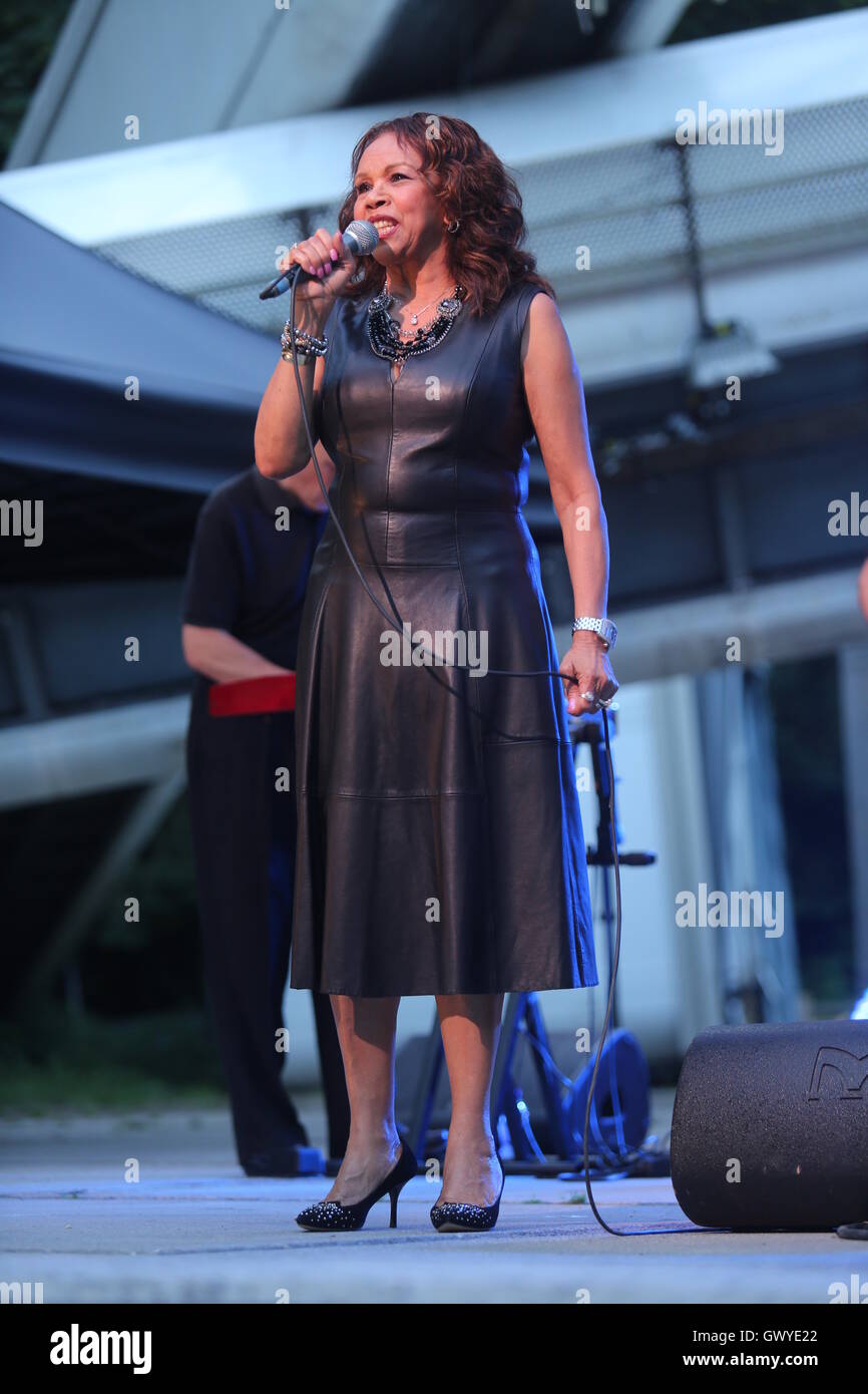 Soul diva Candi Staton performs in concert at Amsterdamse Bos Featuring ...