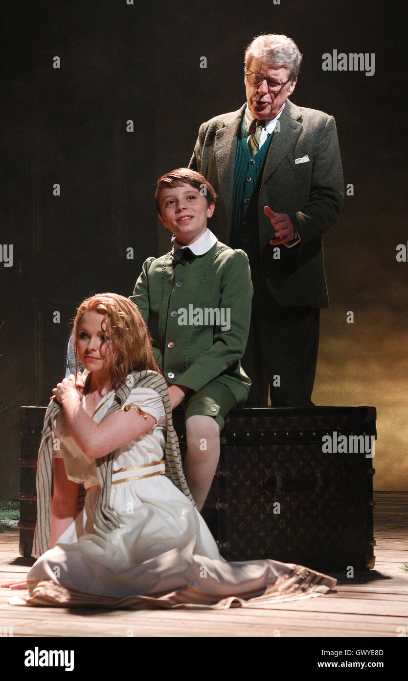 New West End production, 'The Go-Between', at the Apollo Theatre on ...
