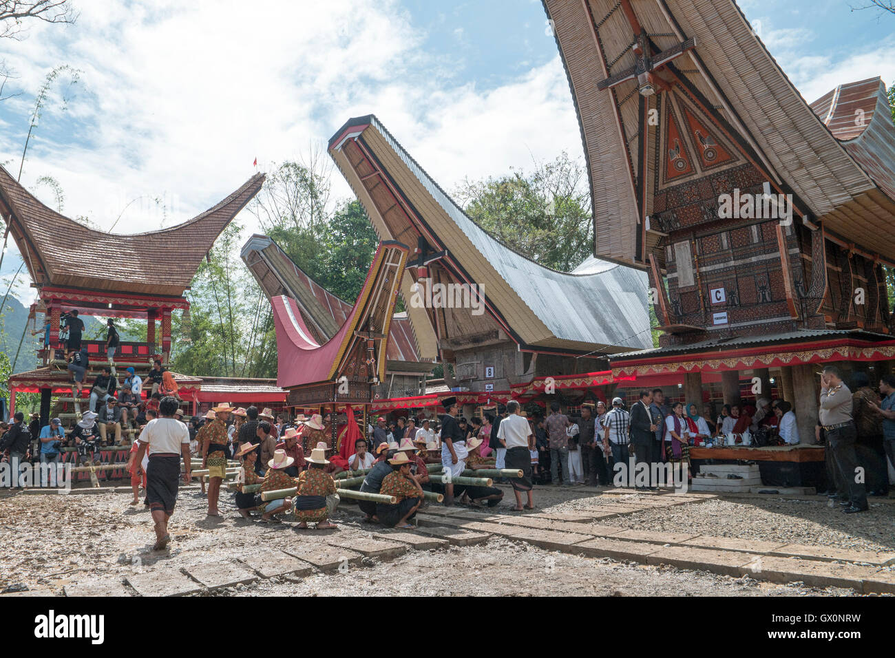 :The death body inside the coffin put in to the Lantang (huts) to be ...
