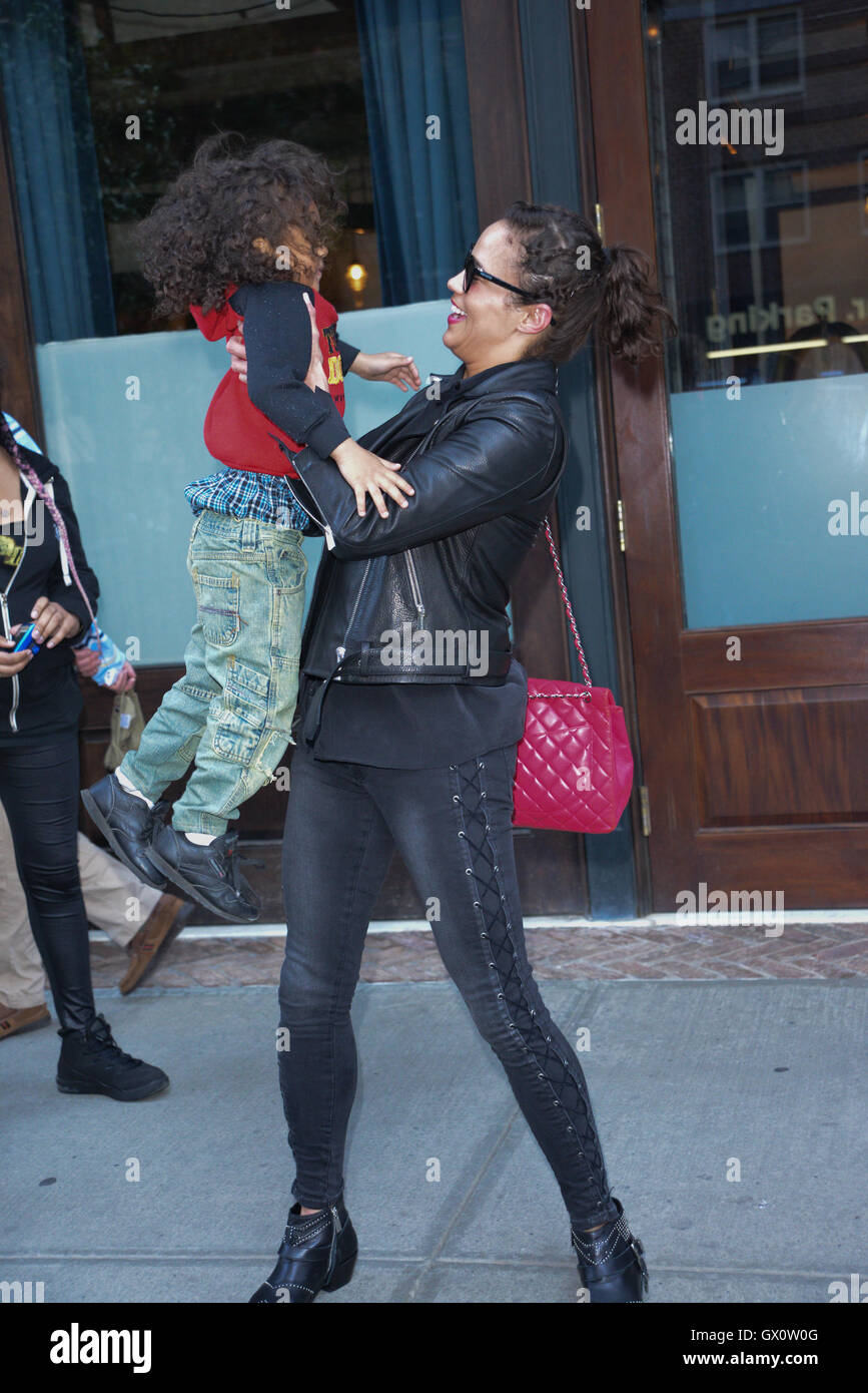 Paula Patton posing with fans in New York Featuring: Paula Patton Where ...