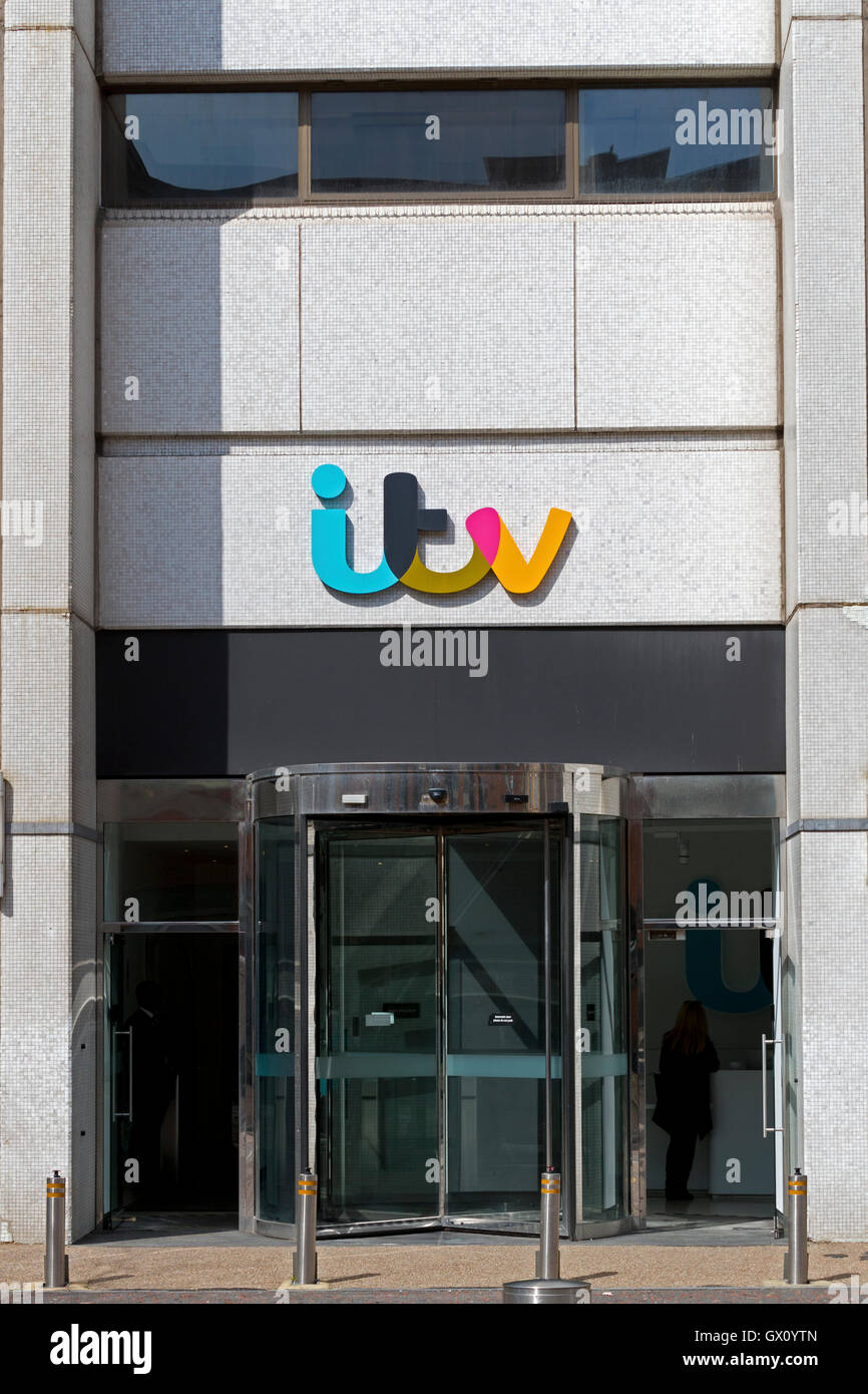 Kent house itv hi-res stock photography and images - Alamy