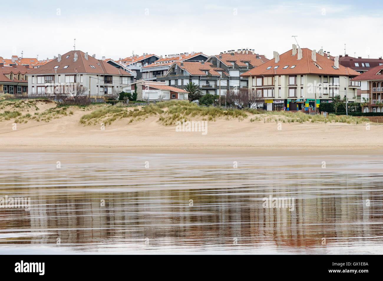 Ris beach hi-res stock photography and images - Alamy