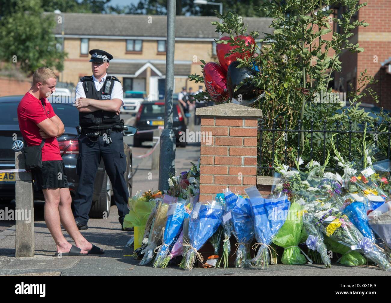 Foral tributes hi-res stock photography and images - Alamy