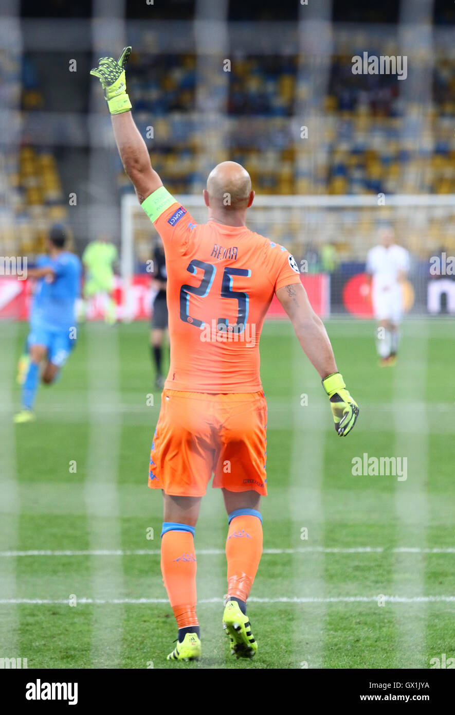 Goalkeeper Pepe Reina of SSC Napoli in action during UEFA Champions ...