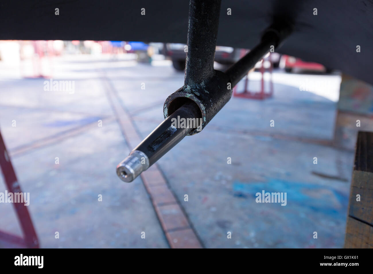 Axis of boat propeller on a repair work Stock Photo - Alamy