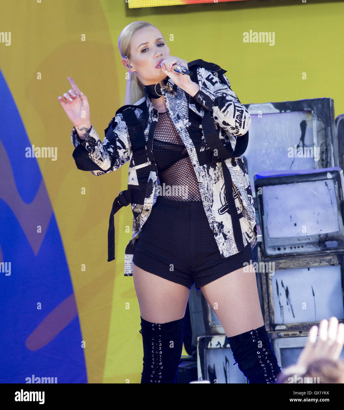 Iggy Azalea on GMA Summer Concert Series Featuring: Iggy Azalea Where ...