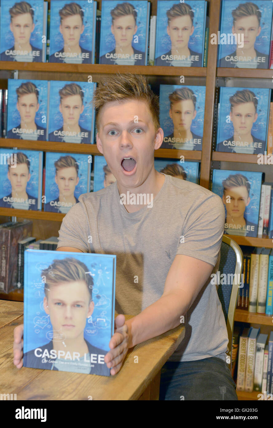 Caspar Lee Abs