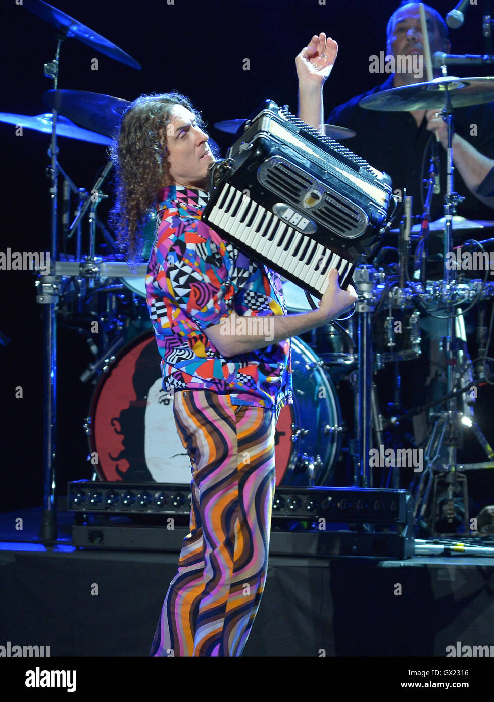 Weird Al Yankovic performs live at Ziff Ballet Opera House Featuring ...