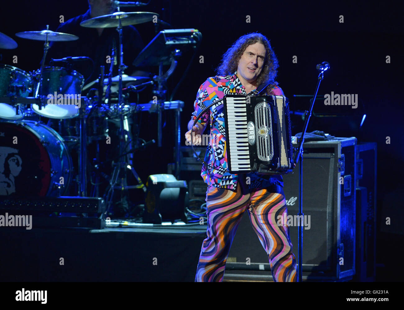 Weird Al Yankovic performs live at Ziff Ballet Opera House Featuring ...