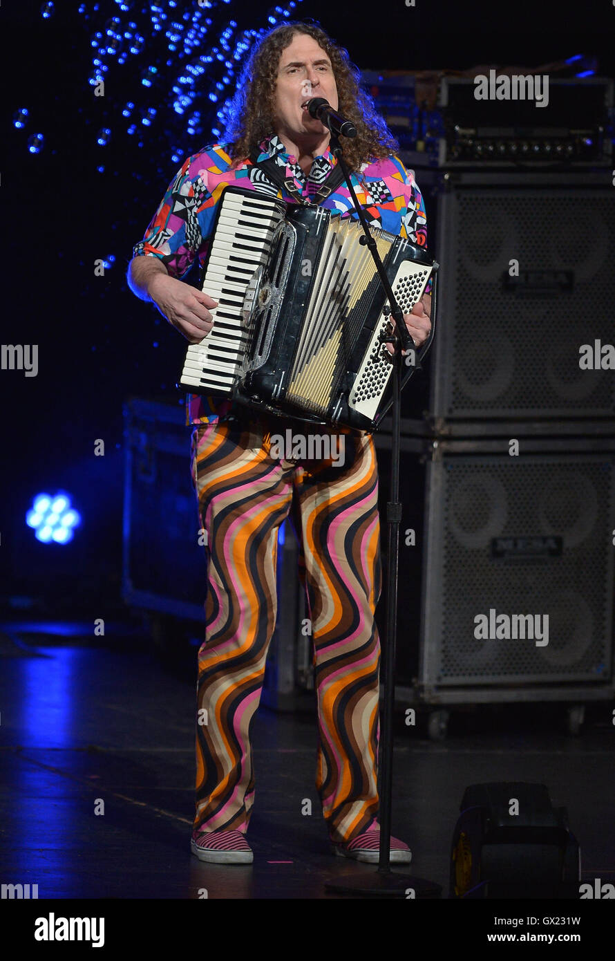 Weird Al Yankovic performs live at Ziff Ballet Opera House Featuring ...