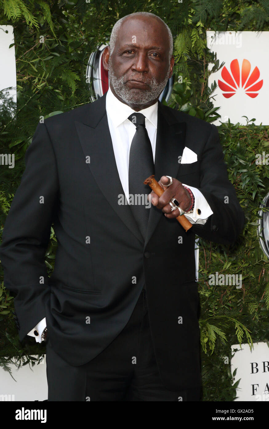 Richard roundtree model hi-res stock photography and images - Alamy