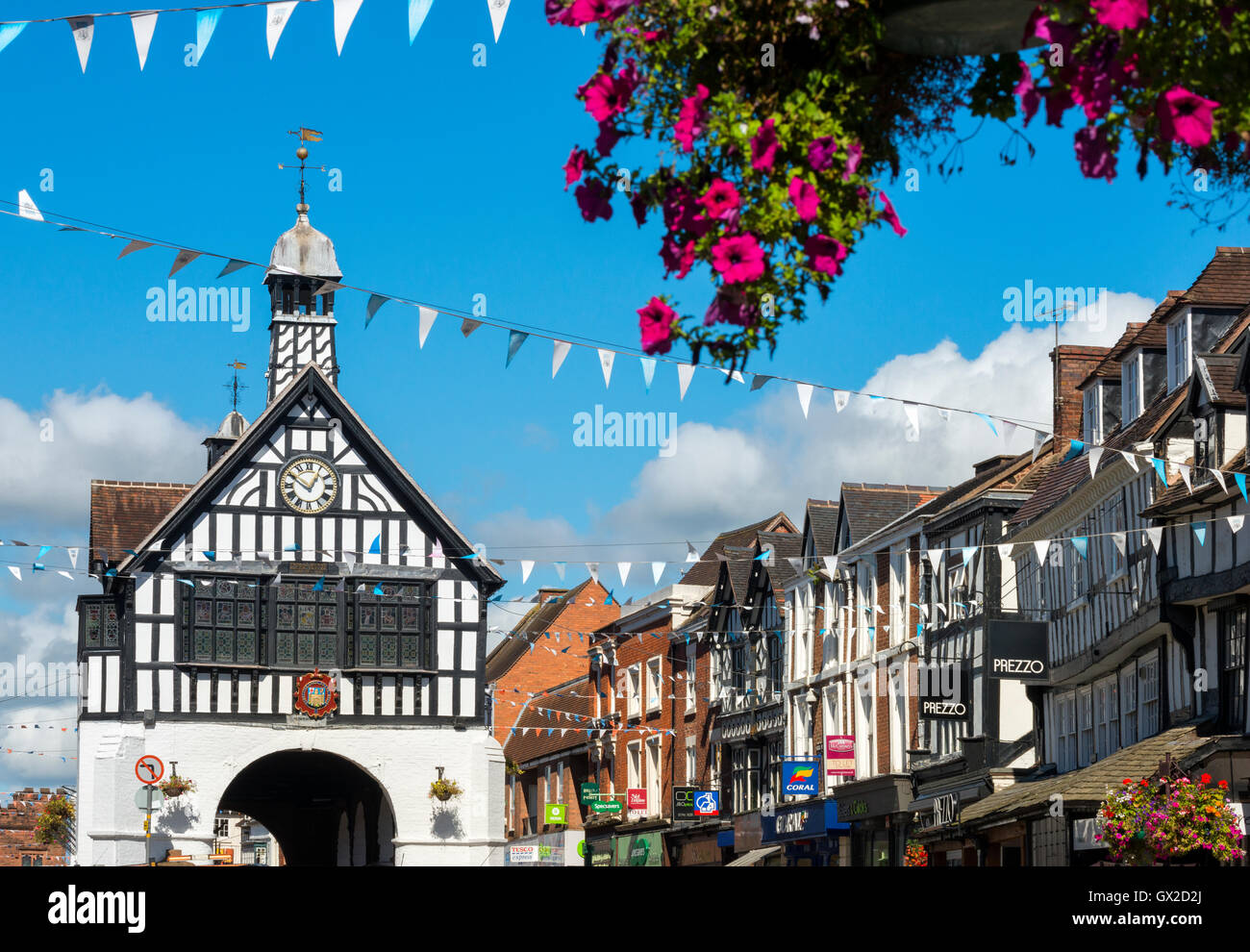 Bridgnorth Town Hall and High Street, Shropshire, England, UK Stock ...