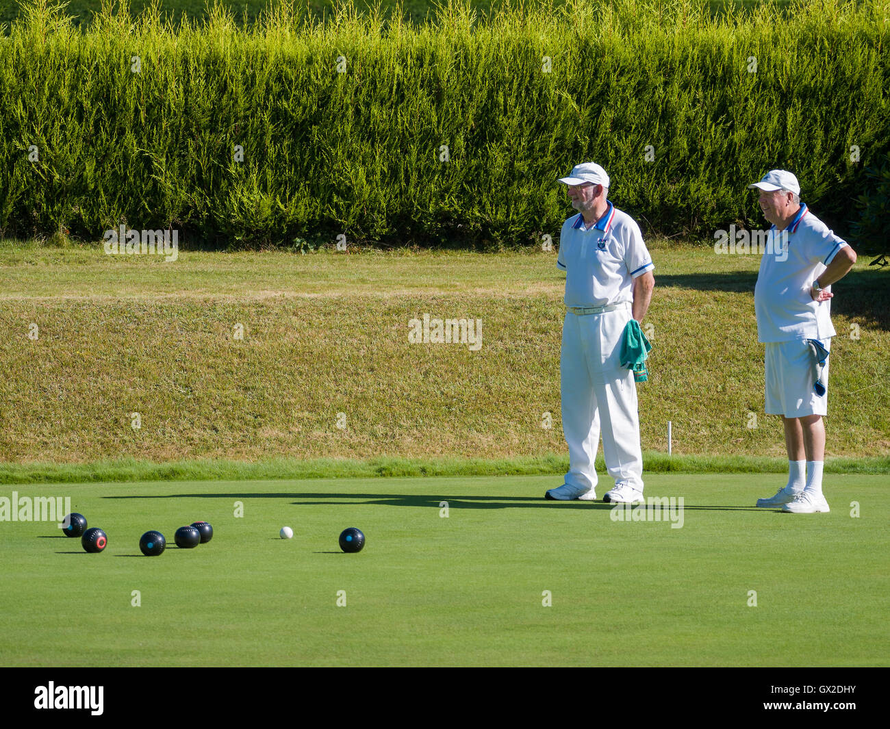 ISLE OF THORNS, SUSSEX/UK - SEPTEMBER 11 : Lawn Bowls Match at Isle of ...