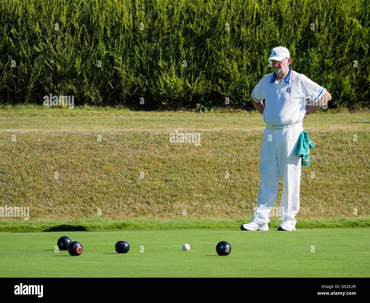 ISLE OF THORNS, SUSSEX/UK - SEPTEMBER 11 : Lawn Bowls Match at Isle of ...