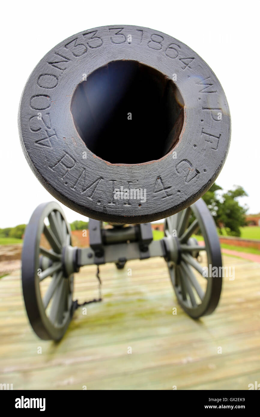 Civil war sea fort cannon hi-res stock photography and images - Alamy