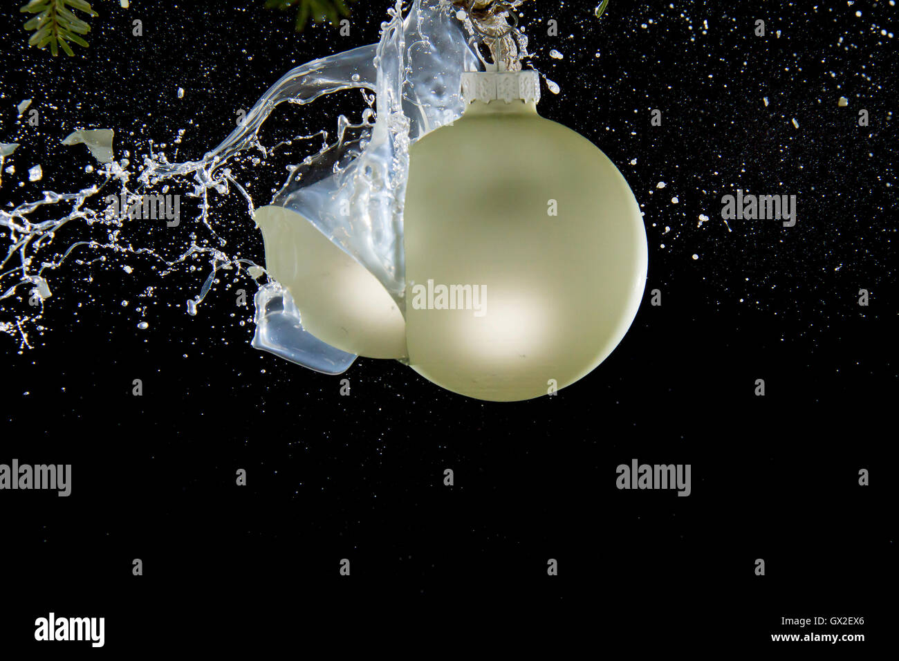 Exploding glass hi-res stock photography and images - Alamy