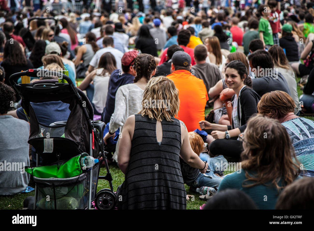 Hatch shell boston hi-res stock photography and images - Alamy