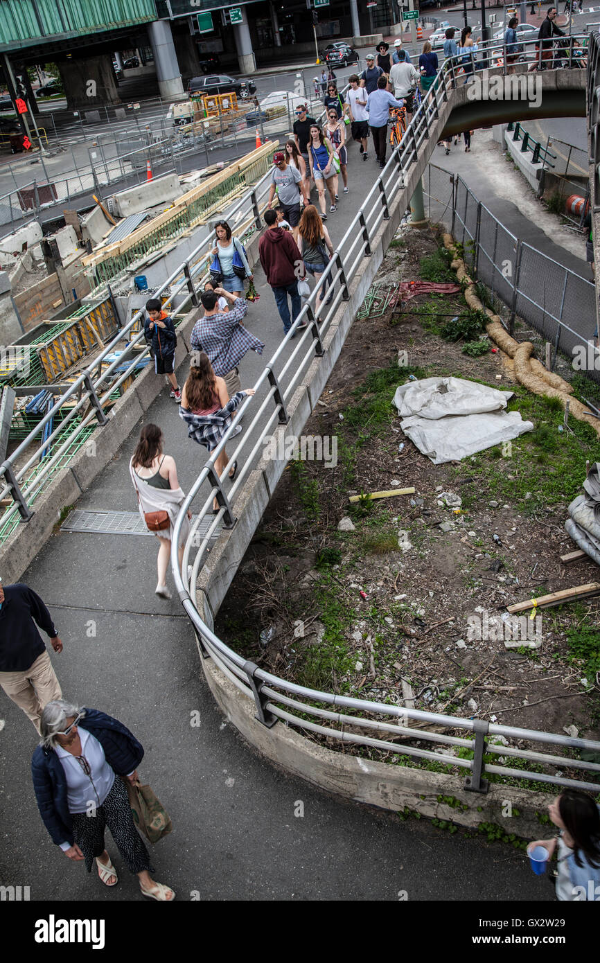 Pedestrian overpass ramp hi-res stock photography and images - Alamy