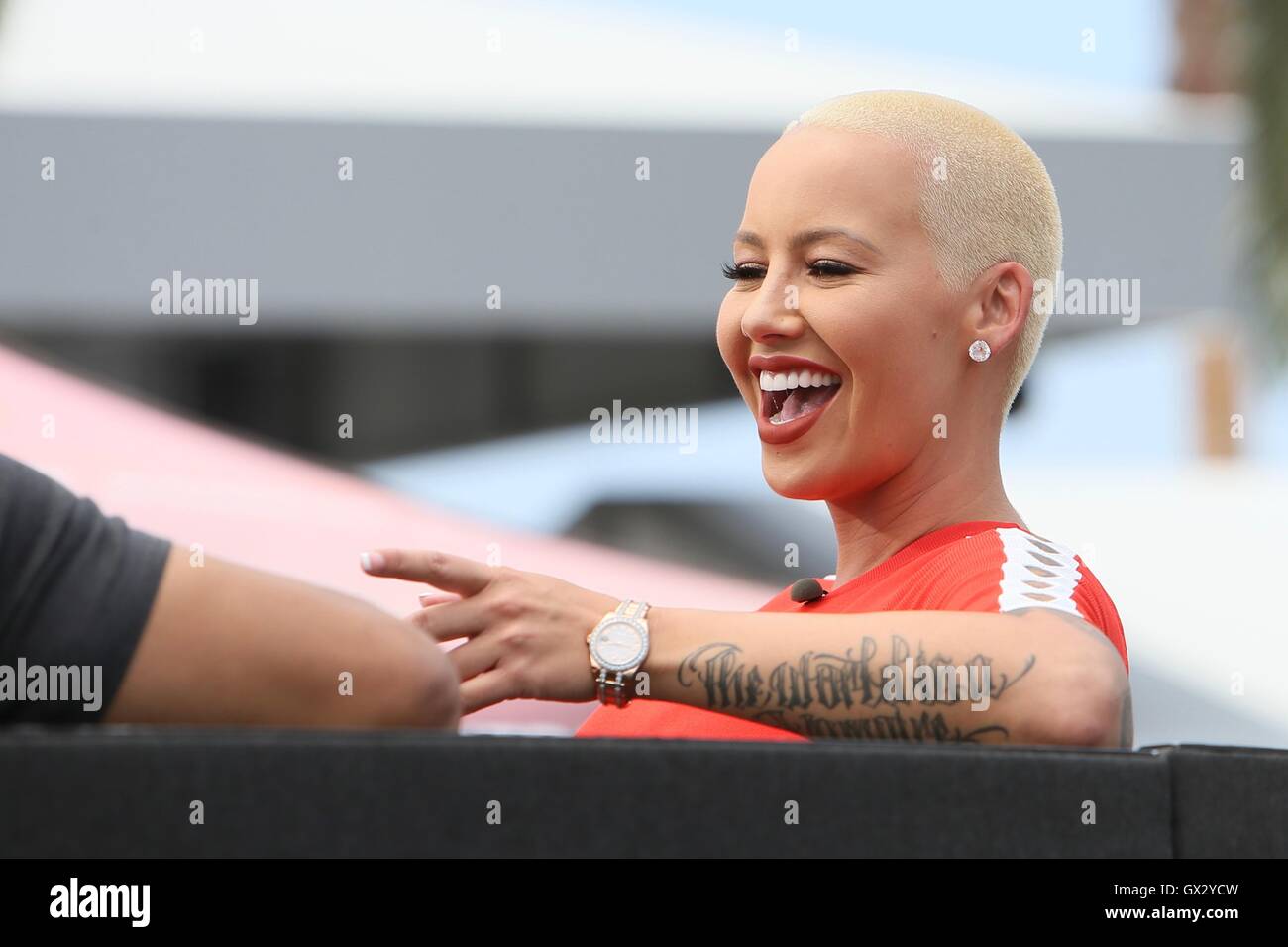 Amber Rose arrives at Universal Studios for an interview with Mario ...