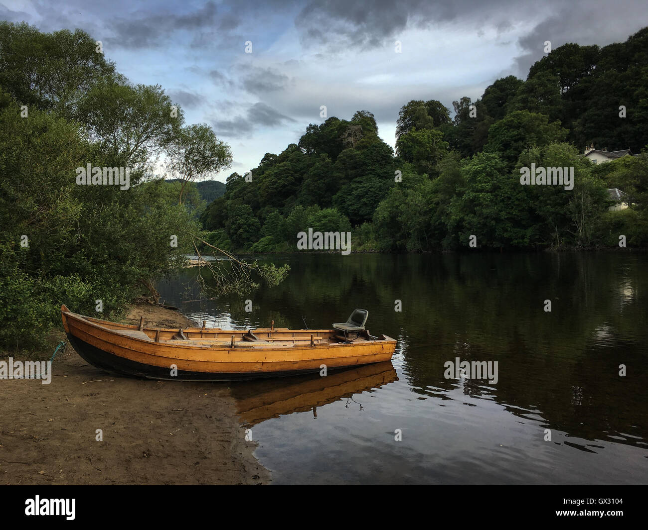 River tay fishing hi-res stock photography and images - Alamy