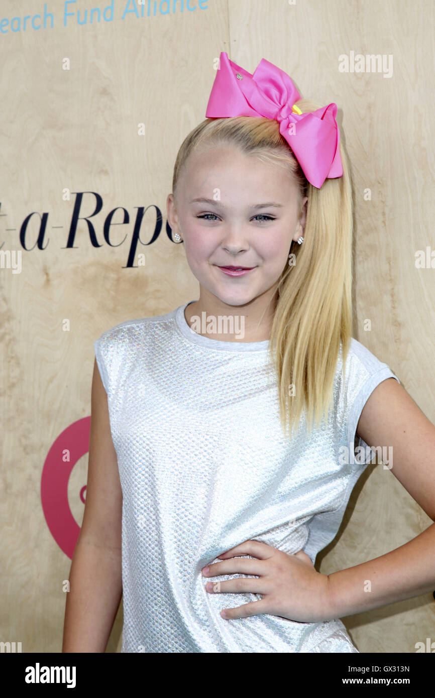 3rd Annual Super Saturday Los Angeles at the Barker Hangar - Arrivals ...