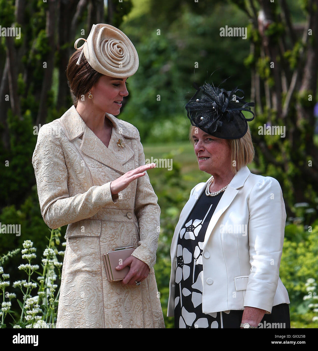 Duke duchess cambridge king hi-res stock photography and images - Alamy