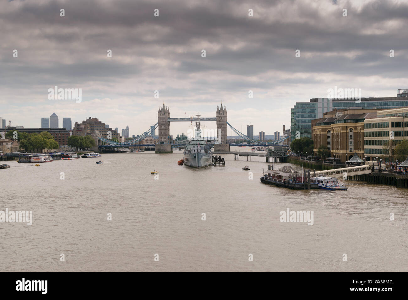 Hms london hi-res stock photography and images - Alamy
