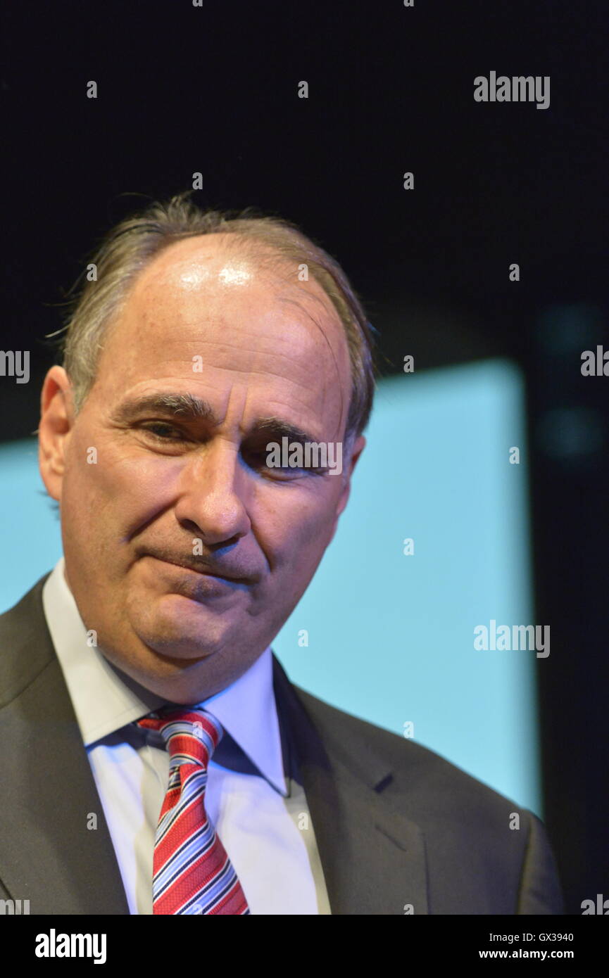 Political commentators cnn hi-res stock photography and images - Alamy