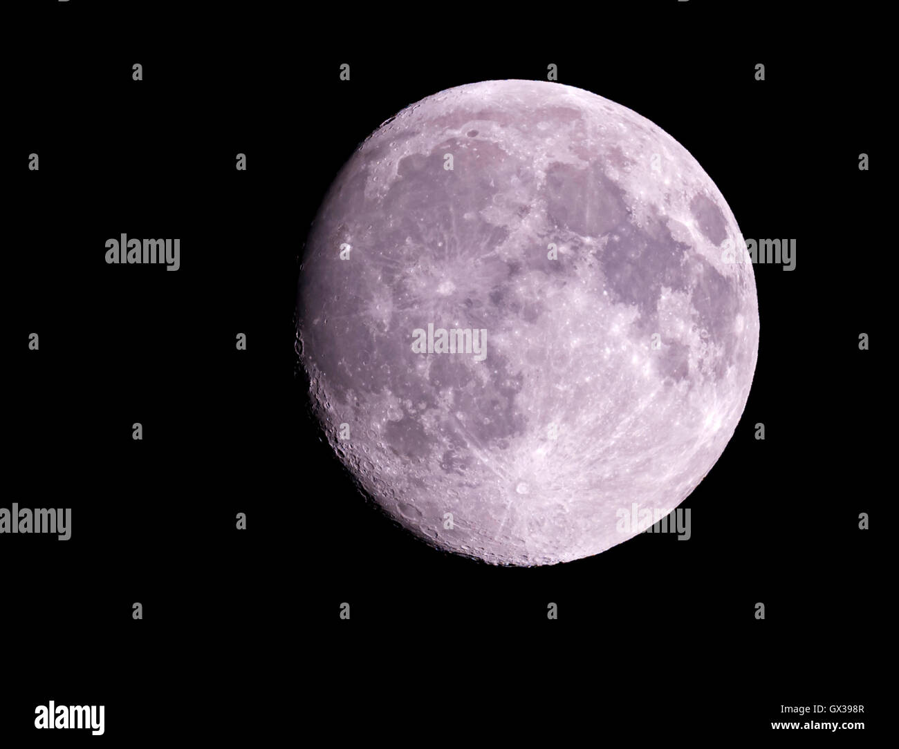 Helston, Cornwall, UK. 14th September, 2016. Clear skies after last ...