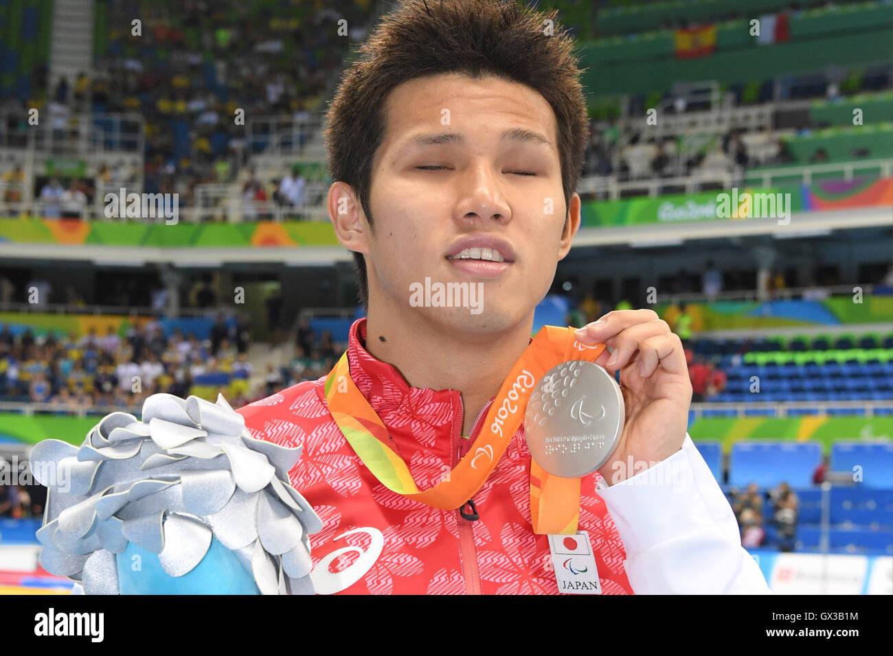 Rio paralympics swimming medal hi-res stock photography and images - Alamy