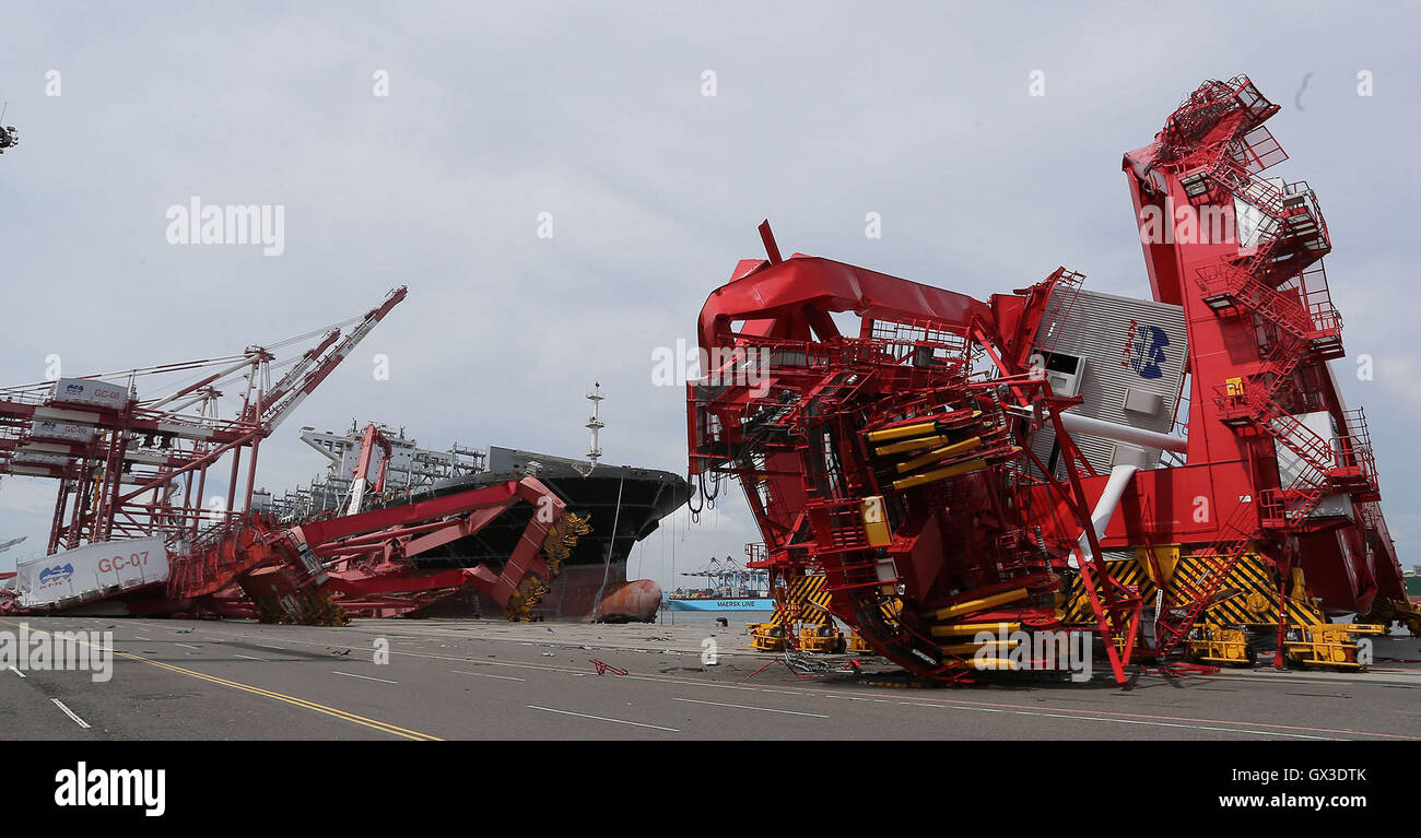 Kaohsiung. 15th Sep, 2016. Damaged bridge cranes are seen in Kaohsiung ...