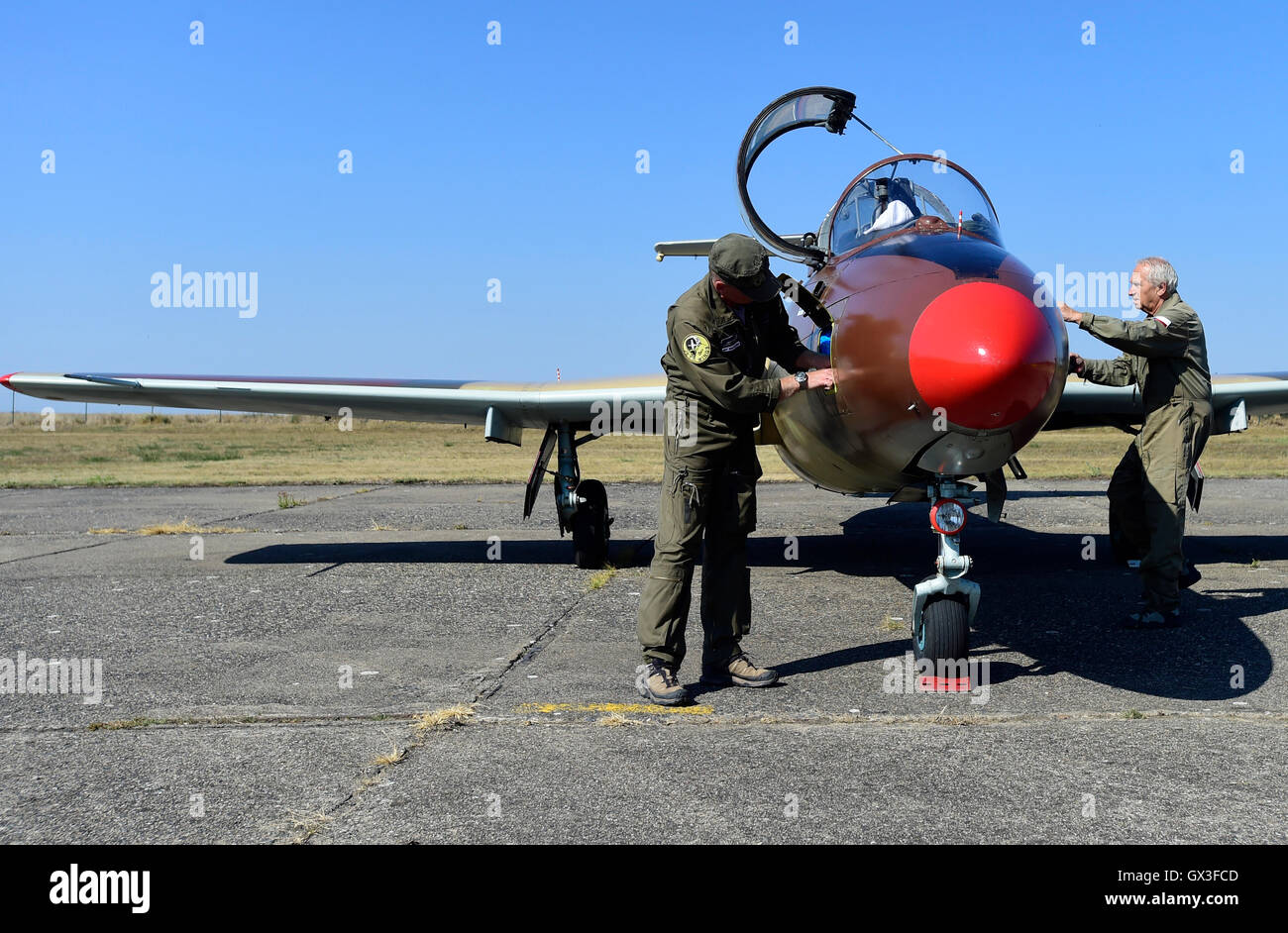 Vodochody, Czech Republic. 15th Sep, 2016. The jet military trainer ...