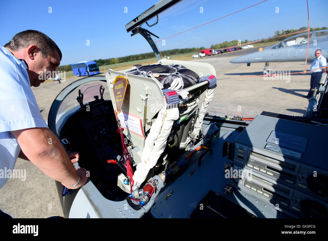 Vodochody, Czech Republic. 15th Sep, 2016. The jet military trainer ...