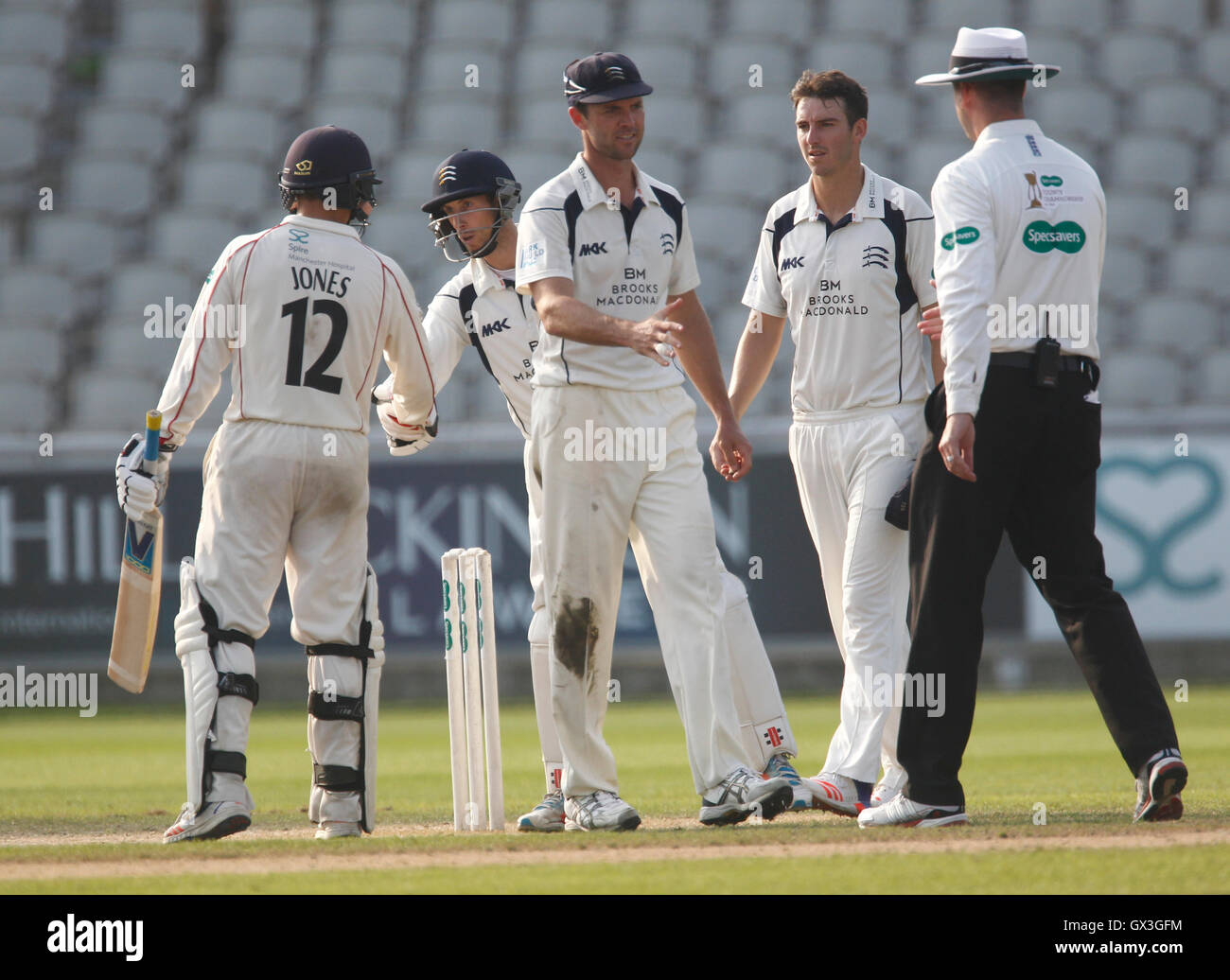 Old Trafford, Manchester, UK. 15th Sep, 2016. Specsavers County ...