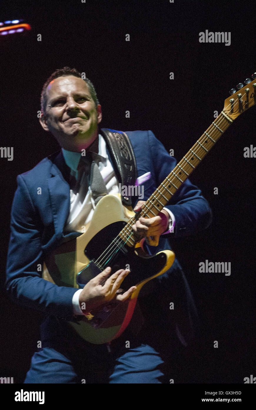 Chicago, IL, USA. 14th Sep, 2016. The Fifth Star Awards honors people ...