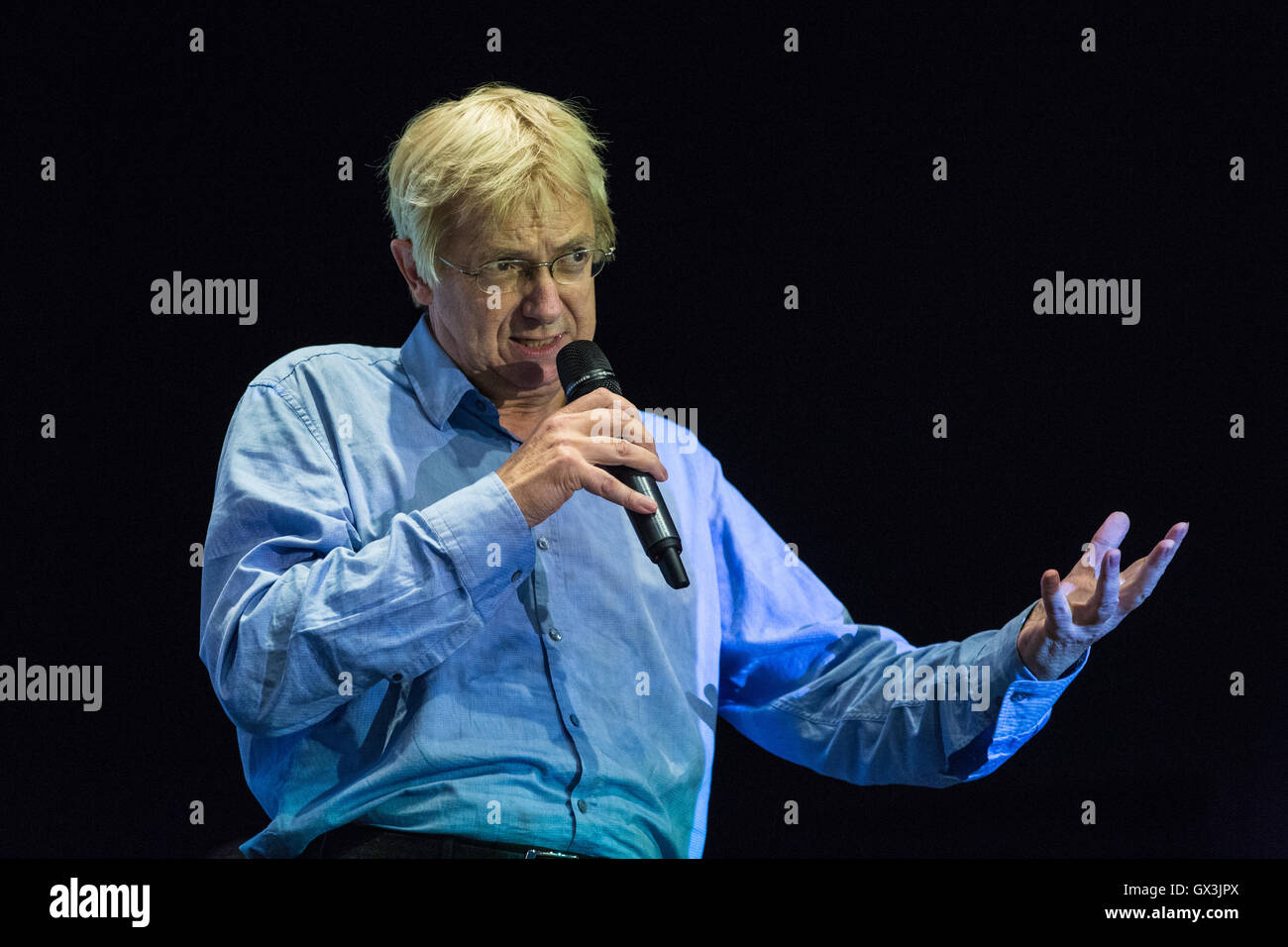 Bias media hi-res stock photography and images - Alamy