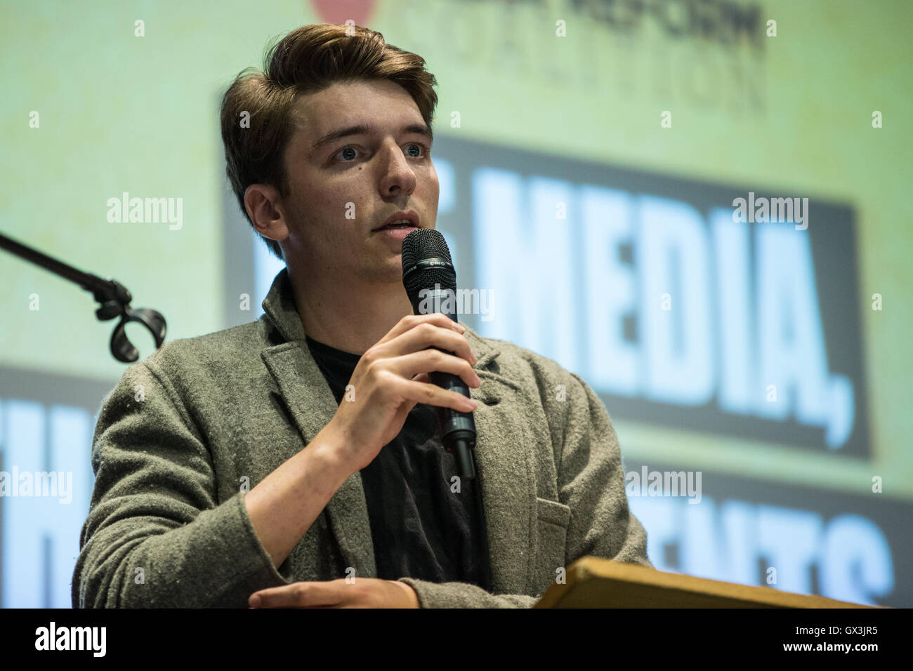 James schneider and jeremy corbyn hi-res stock photography and images ...