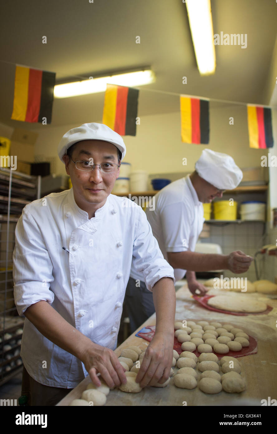 Dresden-Hellerau, Germany. 14th Sep, 2016. Japanese baker Nakagawa ...